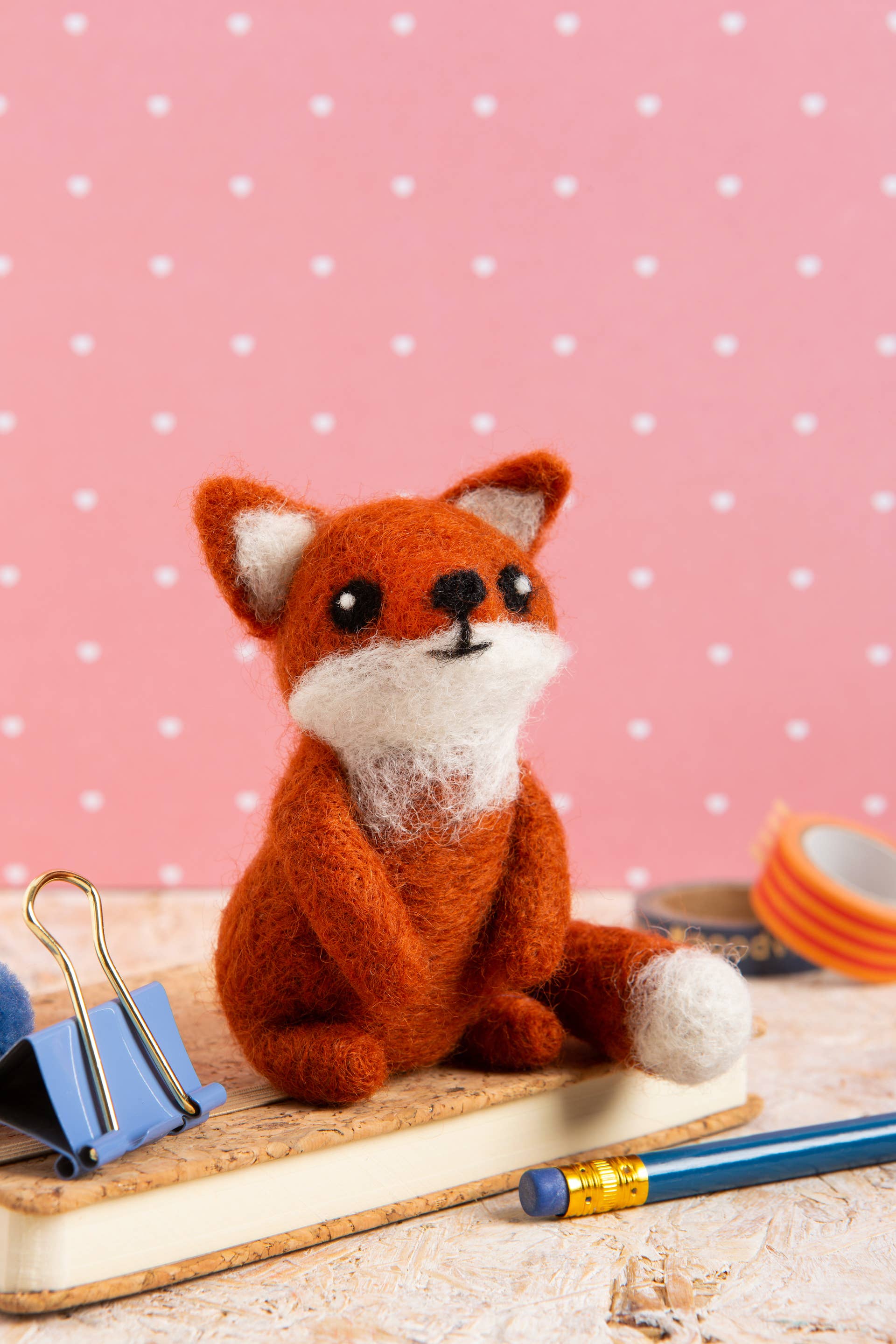 Fox Cub Mini Needle Felting Kit | Beginner Craft Kit – Yarn Store Boutique
